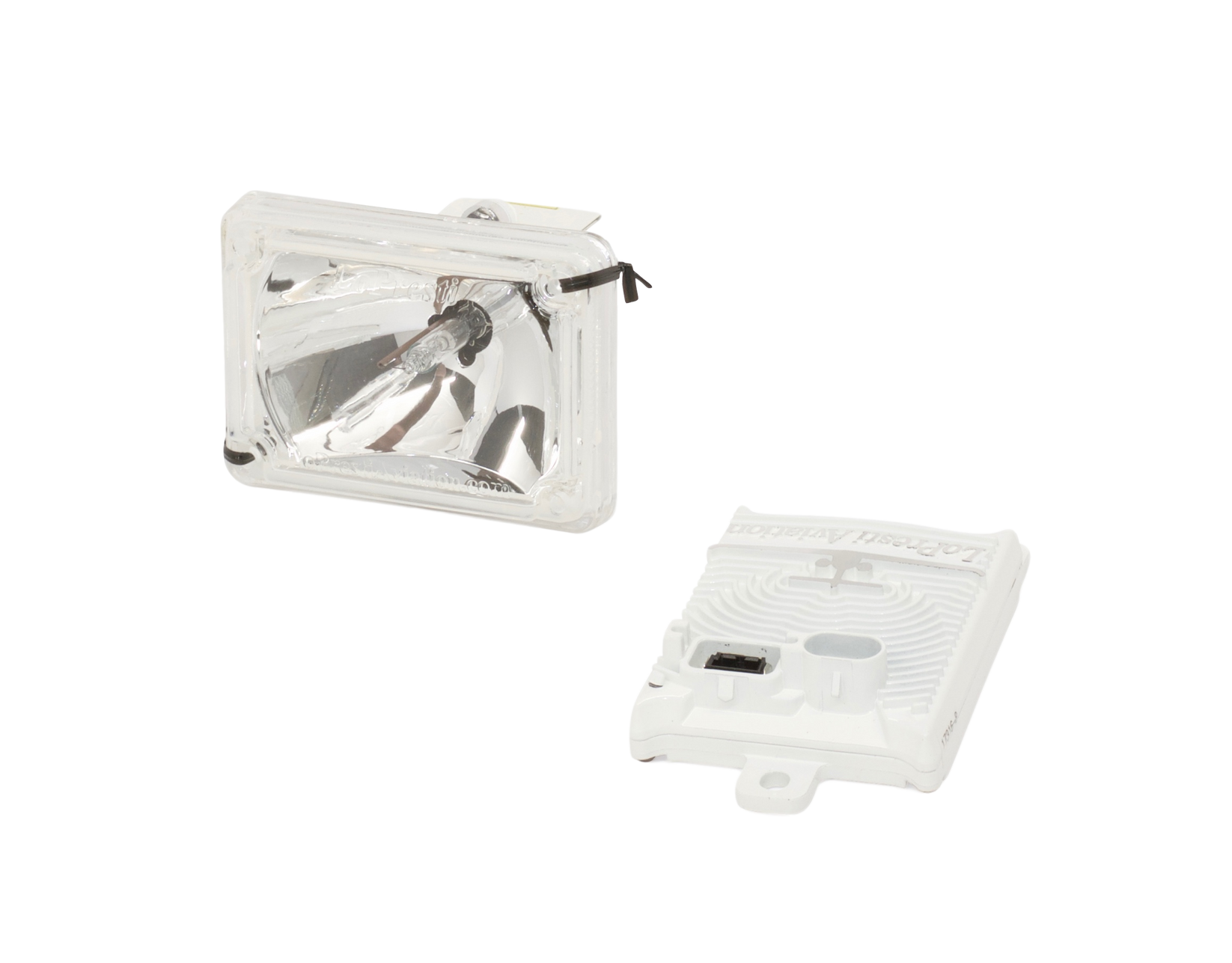 HID Landing Lights for Cirrus SR20, SR22, SR22T | Whelen Aerospace ...