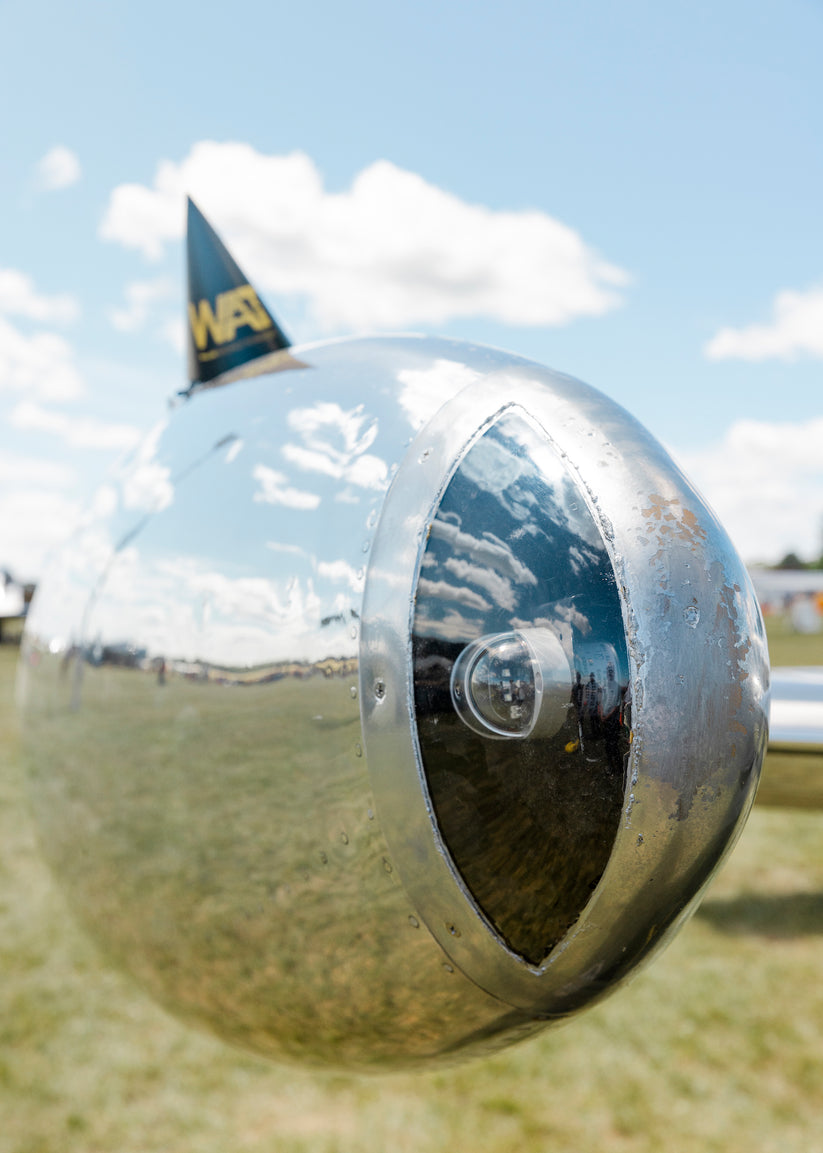 71379 Series LED Forward Position Light | Whelen Aerospace Technologies